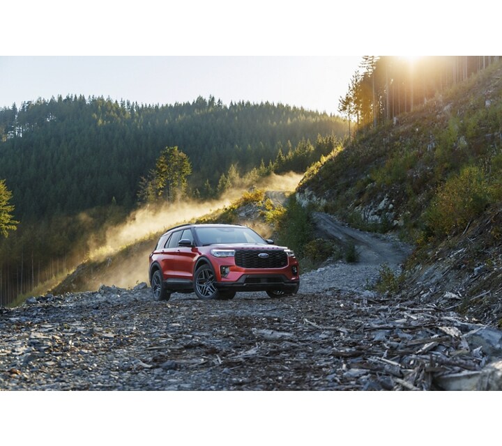 VUS Ford Explorer® 2025 | Prix, photos, caractéristiques et plus | Ford.ca